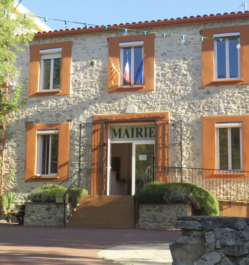 ACCUEIL-REYNES - Mairie de Reynes